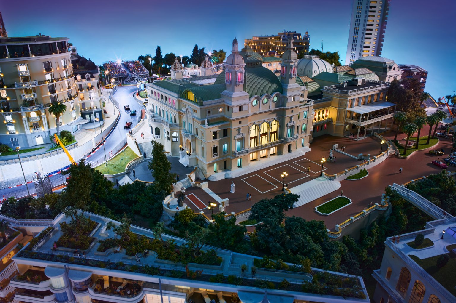 Monaco: Fürst Albert II und Fürstin Charlène eröffnen neuen Abschnitt ...