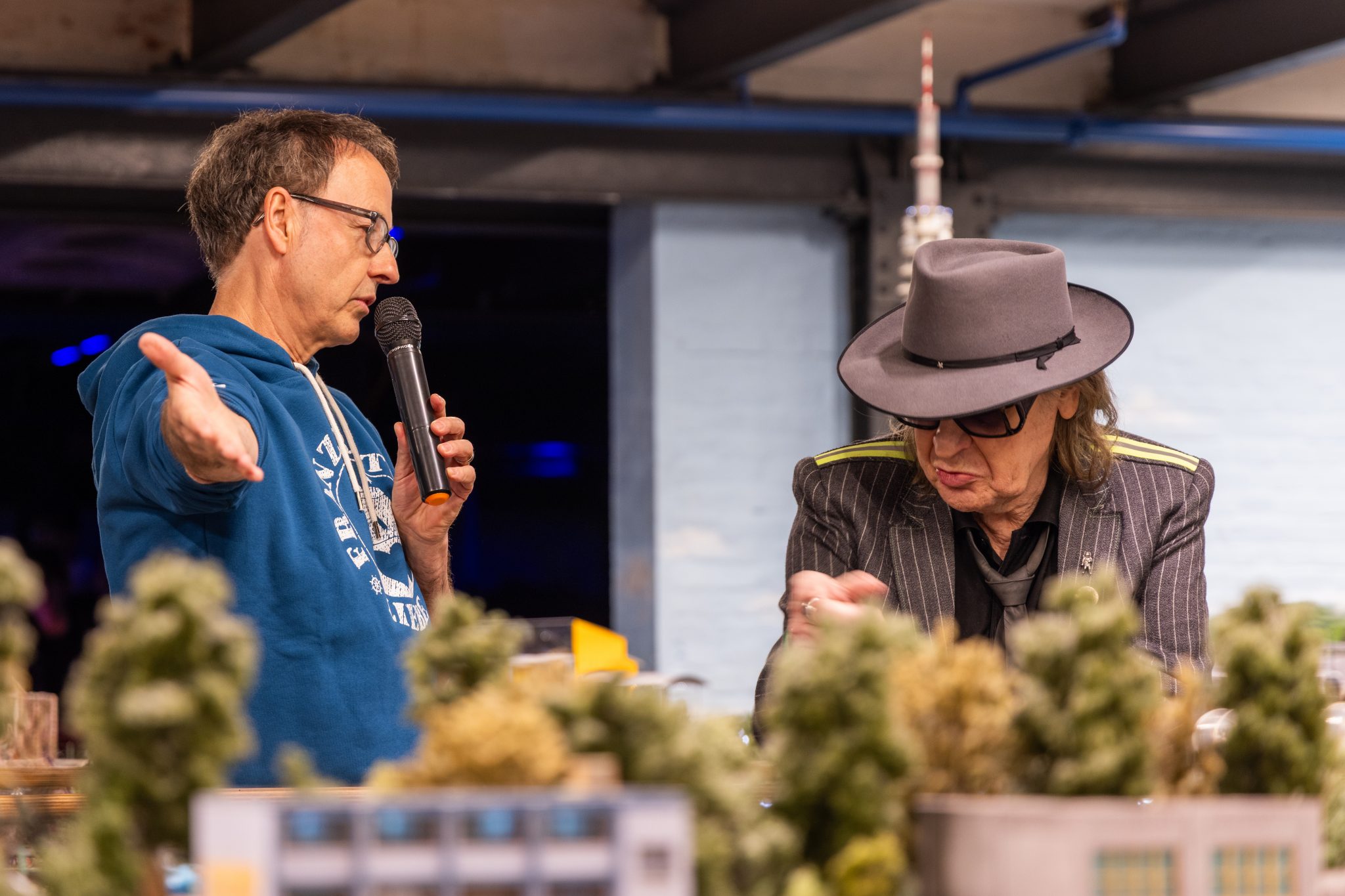 Vom „Sonderzug nach Pankow“ zum „Panik-Express“: Udo Lindenberg erobert ...
